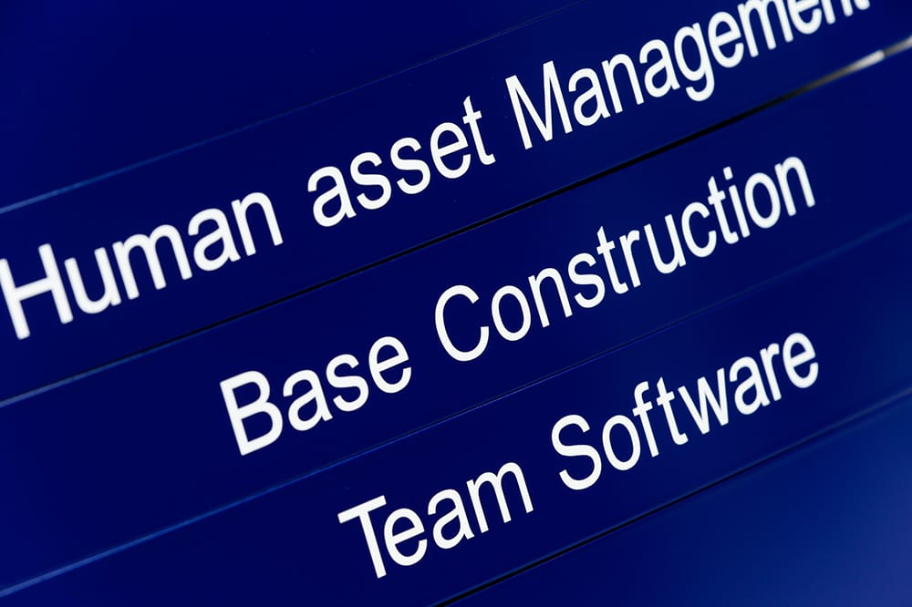 Curve Sign System | Select Sign Systems